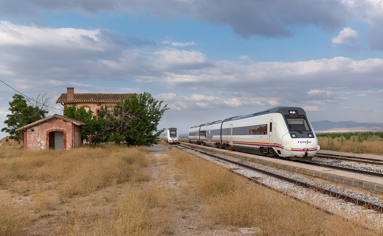 Baureihe 599 der RENFE in Huélago Baureihe 599 der RENFE in Huélago